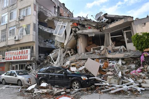 Improving Large Earthquake Forecasting Expert Reaction Science
