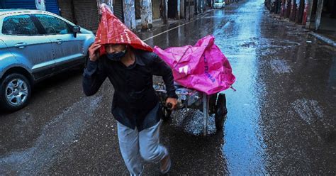 Orange Alert Issued For Delhi Imd Predicts Very Heavy Rain In Some Parts