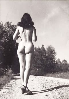 Queen Of Pinups Betty Page Pics
