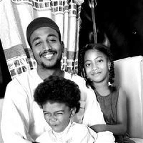 stream د عمر الامين الليله لاقيتو مع الكلمات mp3 128k mp3 by ahmed m osman listen online