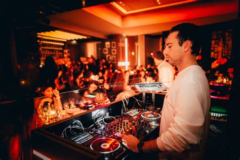 Victoria Paris Info Reviews Events Reservations Nox