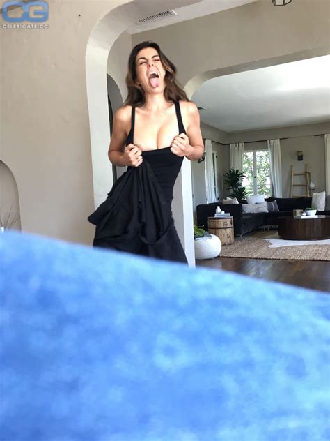 Serinda Swan Nude Pictures Onlyfans Leaks Playboy Photos Sex Scene Uncensored