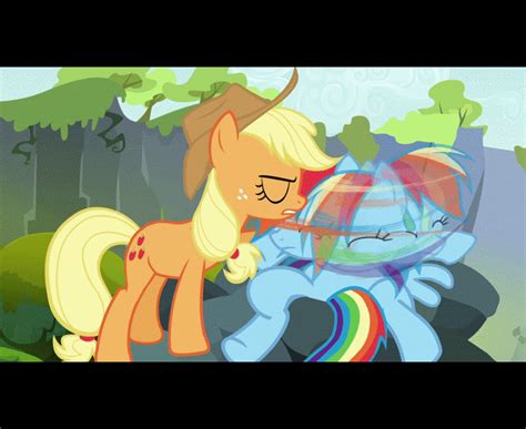 Rainbow Dash And Applejack Kiss