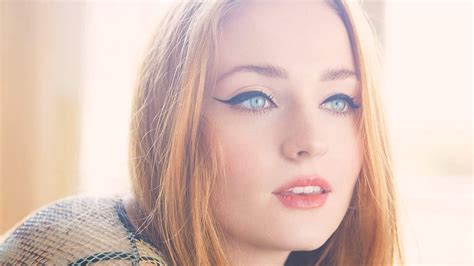 Women Sophie Turner Portrait Redhead Hd Wallpaper Rare Gallery
