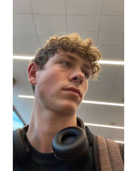 Picture Of Dakota Lotus In General Pictures Dakota Lotus 1707683646