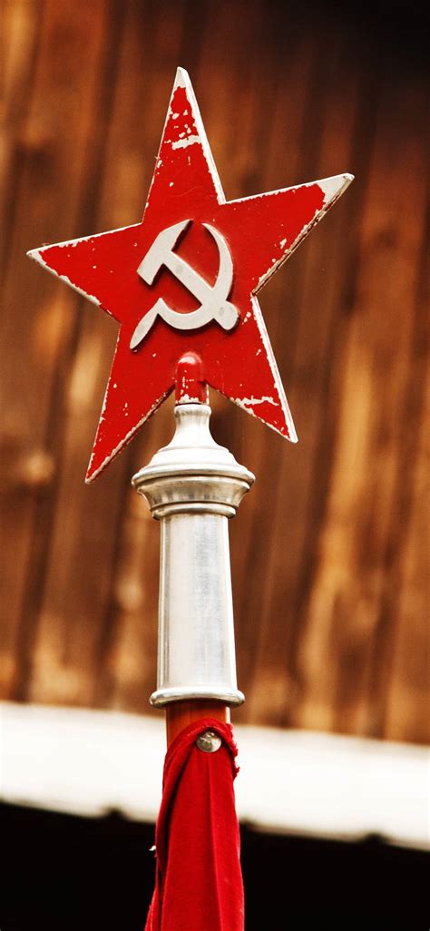 100 Red Star Backgrounds