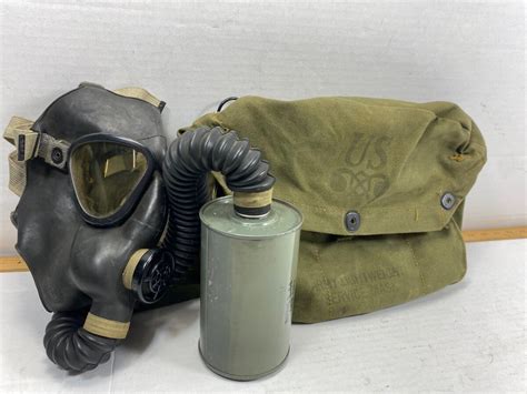 Ww2 American Gas Mask File Gas Mask And Canister Am 607070 2 