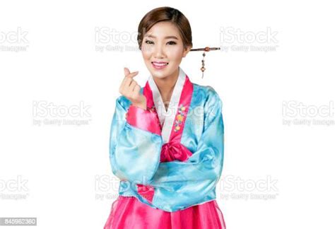 한국 전통 드레스 흰색 배경 클리핑 경로와 격리 미니 난로 손가락을 만드는 아시아 여자 귀여운에 대한 스톡 사진 및 기타 이미지 귀여운 나비매듭 대한민국 Istock