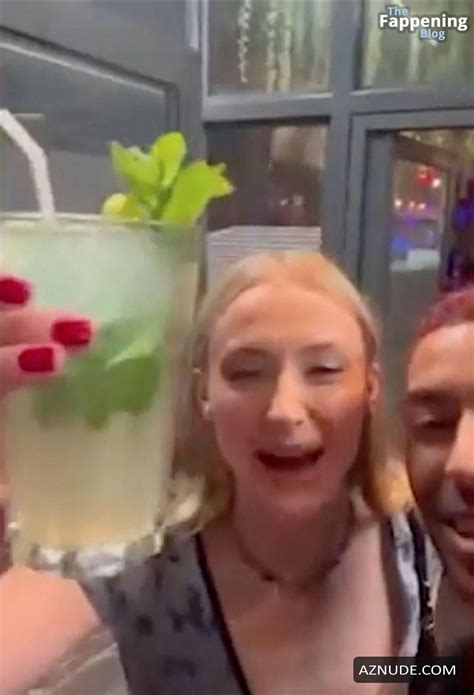 Sophie Turners Sexy Night Out At Dropshot Digbeth Bar Aznude