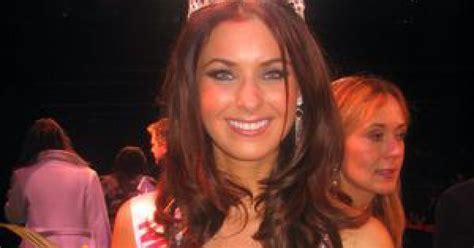 베트남 미스 유니버스 대표 자격 시비