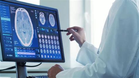 Le Applicazioni Della Neurochirurgia