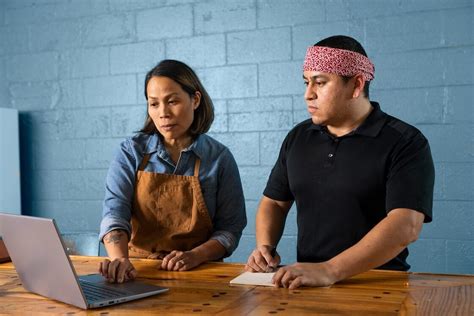 How To Respond To Job Application Emails With 3 Templates