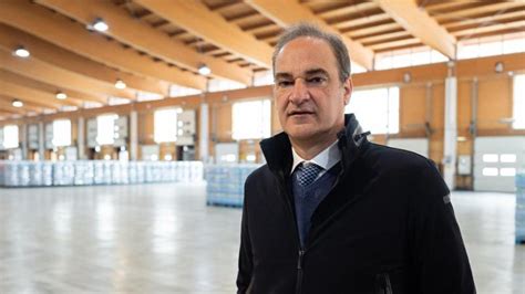 Alberto Bertone Morto Il Fondatore Di Acqua Santanna Aveva 59 Anni La Stampa