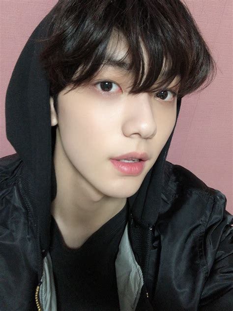 투바투 수빈 셀카 미쳤다 인스티즈 Instiz