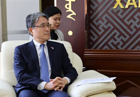 БАТЛАН ХАМГААЛАХЫН САЙД Д БАТЛУТ ЯПОН УЛСААС МОНГОЛ УЛСАД СУУГАА ОНЦ БӨГӨӨД БҮРЭН ЭРХТ ЭЛЧИН