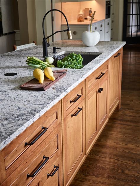 Alaska White Granite With Oak Cabinets Kitchen Traditional Kitchen St