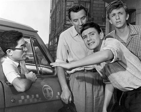 Фото: Я шагаю по Москве / Кадр из фильма «Я шагаю по Москве» (1963 ...