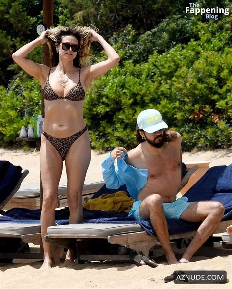 Heidi Klum Bares All In Nude Sardinia Beach Photos Aznude