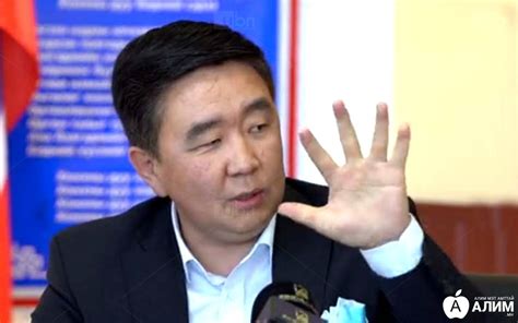 Д Мөнх Эрдэнэ Миний хүүхэнтэй байгаа бичлэг 100 саяар зарагдсан гэсэн