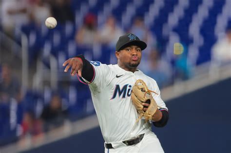 Miami Marlins Vs Chicago Cubs Prediction 5 12 2025 Mlb Picks Best