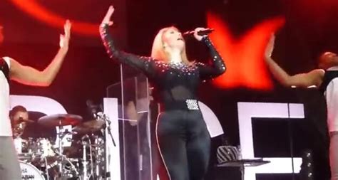 Swiss Singer Beatrice Egli Cameltoe Pussy