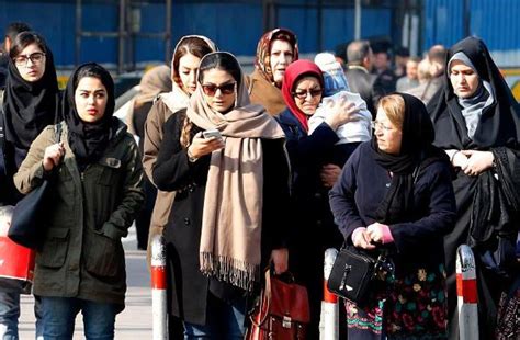 Iran Release Anti Compulsory Hijab Activists Human Rights Watch