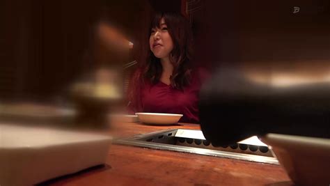 週末金曜日の夜は気が緩む！？「夫は飲み会ばかり･･･私だってハメを外したい」今宵夫不在な仕事帰りの美人妻をお！ 2 アダルト動画 ソクミル
