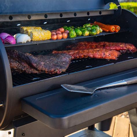 Louisiana Grills Lg1000bl Black Label Series Pellet Grill W Wi Fi Control 10639 Bbqguys