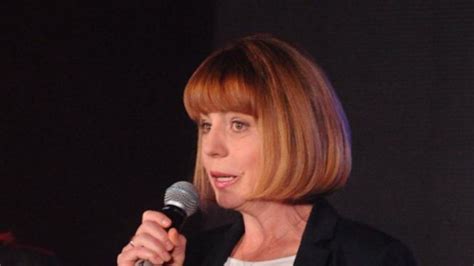 Фандъкова Очаквам до края на 2018 г да започне реалното строителство на дъгата от ж к