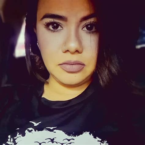 Noemí Pi Noemi Ahm • Threads Say More