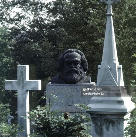 Highgate Cemetery Karl Marxs Grave 20th Century England News Photo