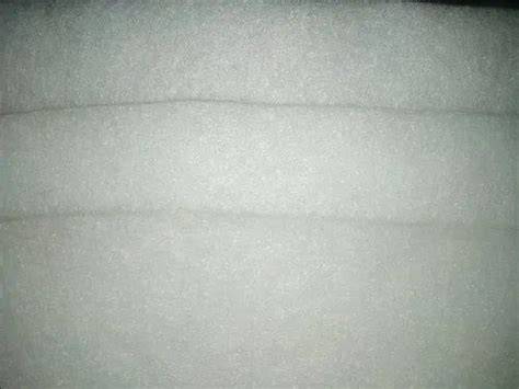 White Plain Non Woven Polyfill Fabric 200 Packaging Type Roll At