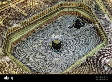 Tens Of Thousands Of Muslim Pilgrims Moving Around The Kaaba The Black Cube Seen At Center