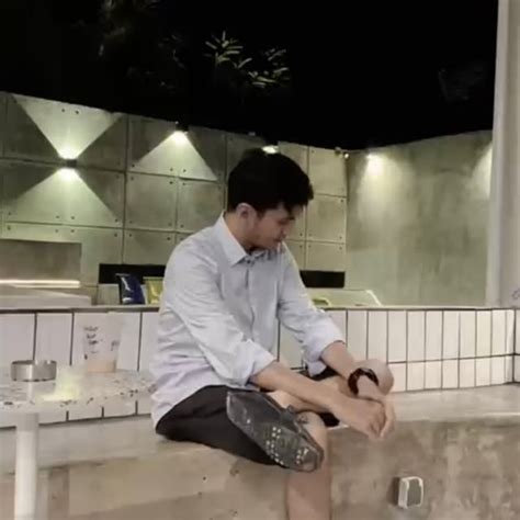 Dimas Rizky Dimasrizart • Threads Say More