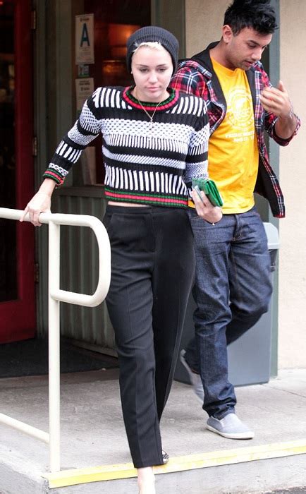 Miley Cyrus Diet Plan Workout Routine Healthy Celeb