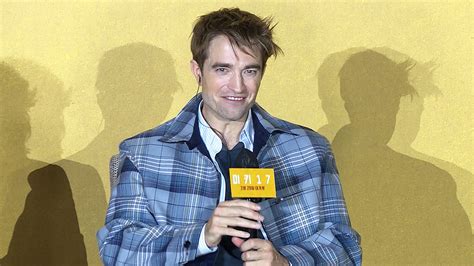 로버트 패틴슨 봉준호 미키17으로 첫 내한