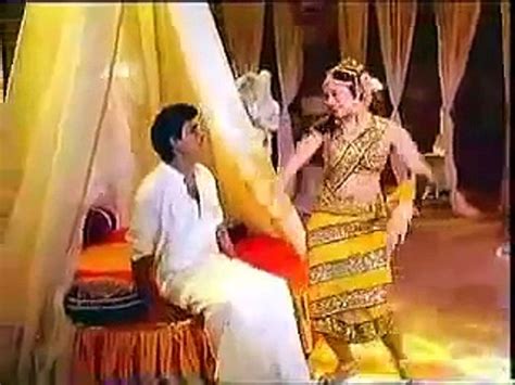 Malayalam Actress Shobana Navel