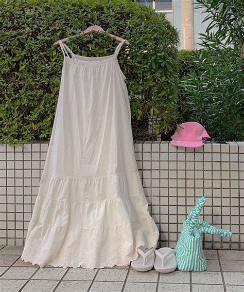 Retro 소녀감성 비스킷 나시 레이스 빈티지 포인트 민소매 원피스 레이어드 유넥 스퀘어 캉캉 롱원피스