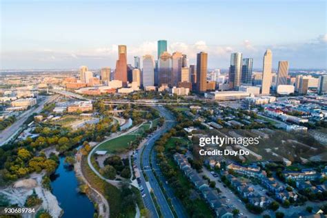 Houston Texas Downtown Photos And Premium High Res Pictures Getty Images