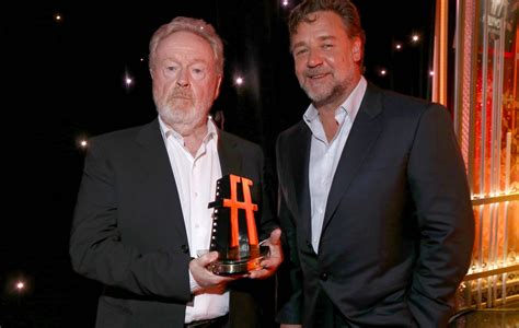 Russell Crowe Scott Russell Crowe Wanted To Keep Spectators