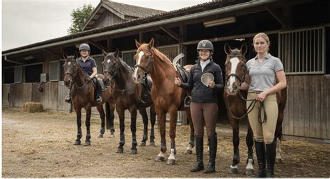 Choose The Right Riding Crops A Complete Guide Tamara Like Camera