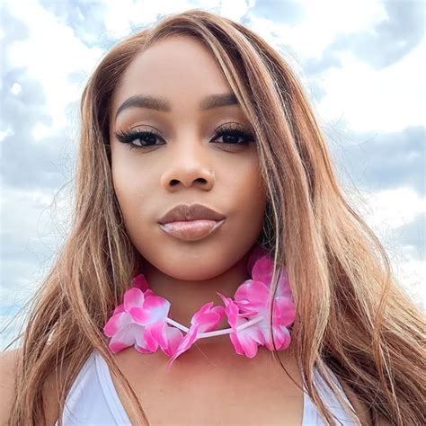 Dee Deenotedelegance Threads Say More