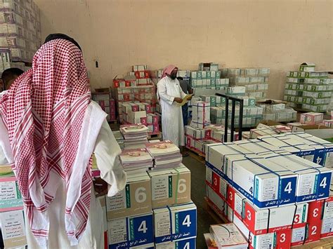 بالفيديوتعرف على آلية توزيع الكتب في الدراسة عن بعد ﻿ عاجل نيوز