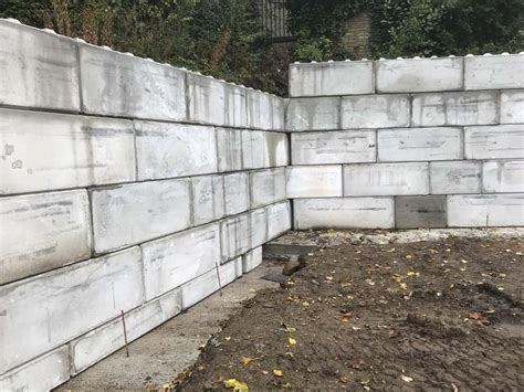 600mm Concrete Interlocking Radius Blocks