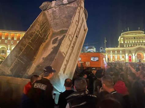 Բեռնատարը ցուցարարների ուղղությամբ վարելու դեպքի առթիվ քրեական վարույթ է նախաձեռնվել վարորդը