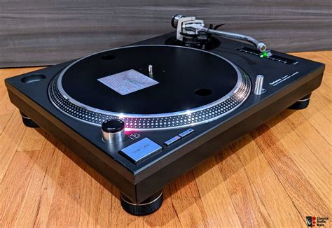 Technics SL MK II Turntable Very Good Condition Black Free Shipping Within Canada