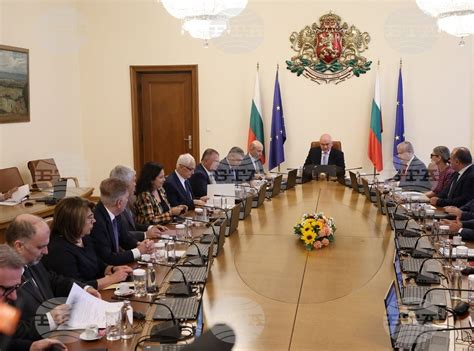 Служебното правителство одобри допълнителни 139 млн лева за обучение на над 140 000 студенти и