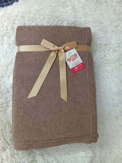 ผ้าห่มขนหนู สุดพรีเมี่ยม แพ็คเกจดูดี ผูกโบว์ สำหรับซื้อฝาก ซื้อกลับบ้านช่วงวันหยุดนี้ ขนาด 5 ฟุต
