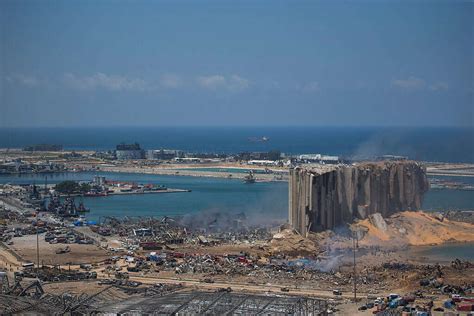 קרובה ורחוקה 5 שירים על ביירות