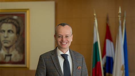 Методи Байкушев на празника на Благоевград: Нашият общ дом, който ни ...